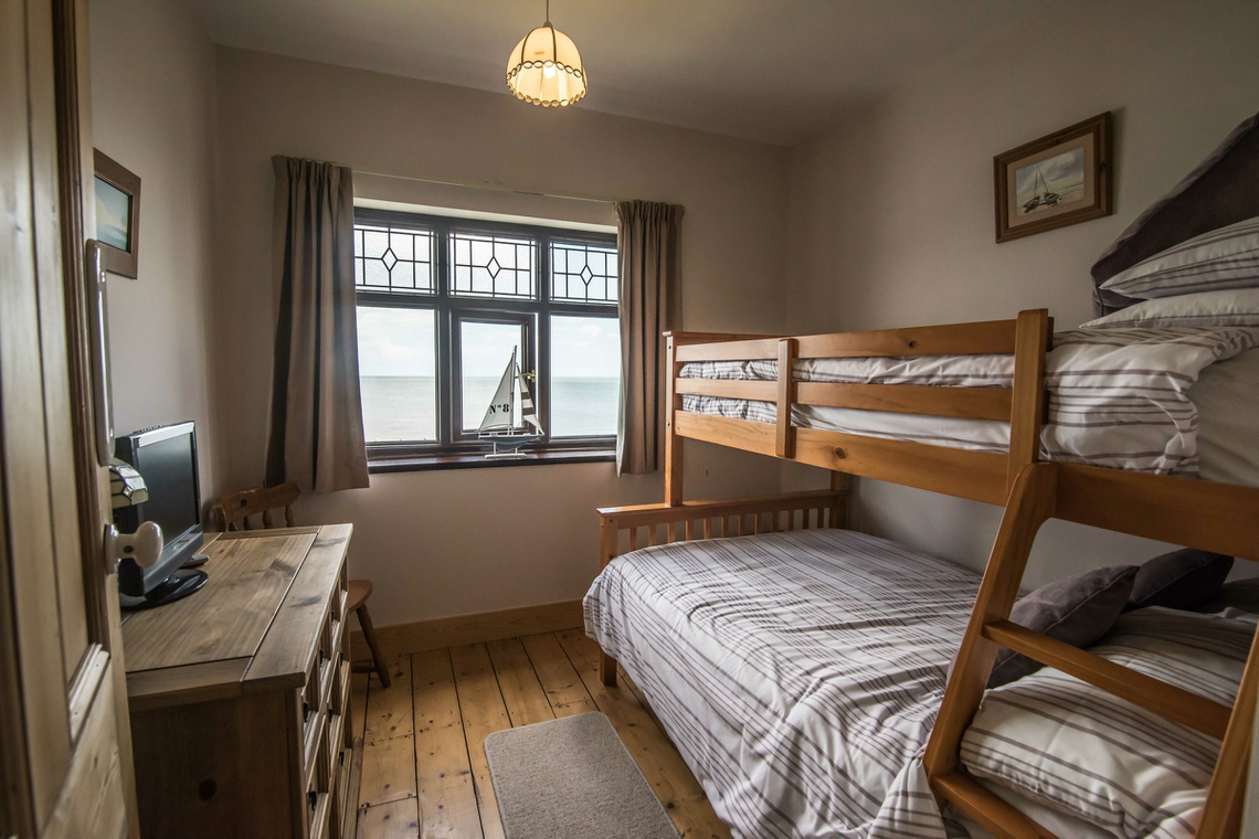 Beachside House Norfolk seaside cottage holidays with sea views ...